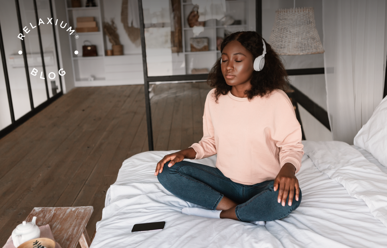 Relaxium® | 5 Best Noise-Canceling Headphones for Sleep